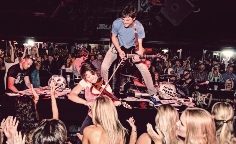 Chicago Live Music Guide - Chicago Gen X - Chicago Bars, Events, Things to Do in Chicago